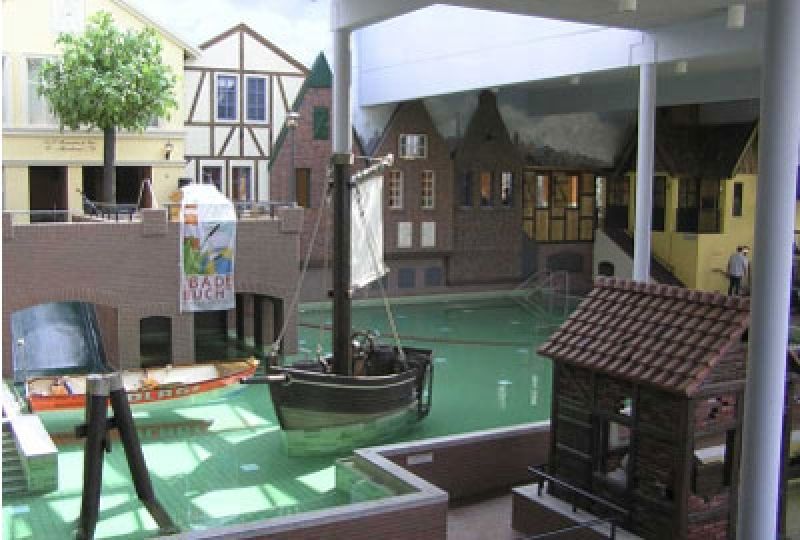 Badebucht Wedel - Erlebnisbad | Holstein Tourismus